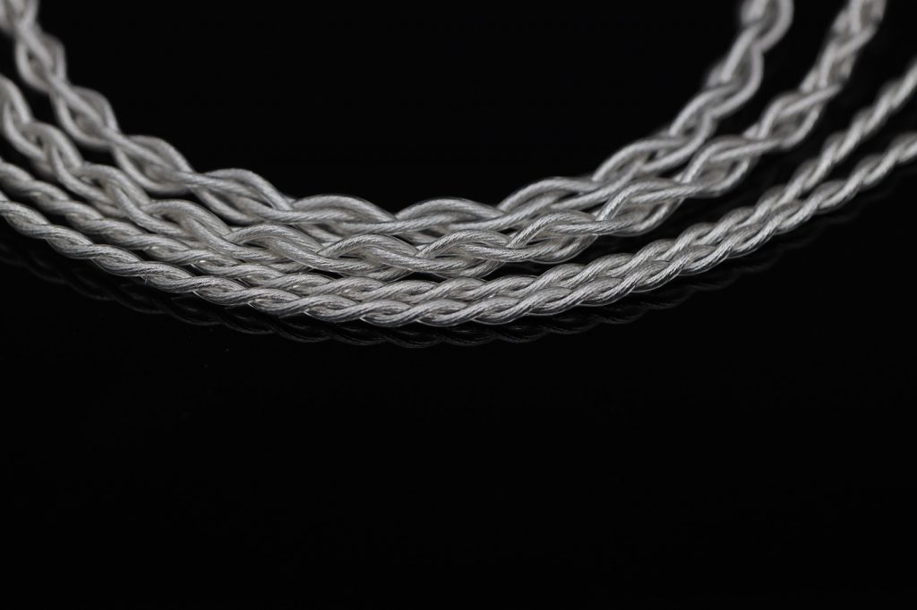 Hi-res Cable 2.5mm (shiny) - Assembled by hand GaudioLabs